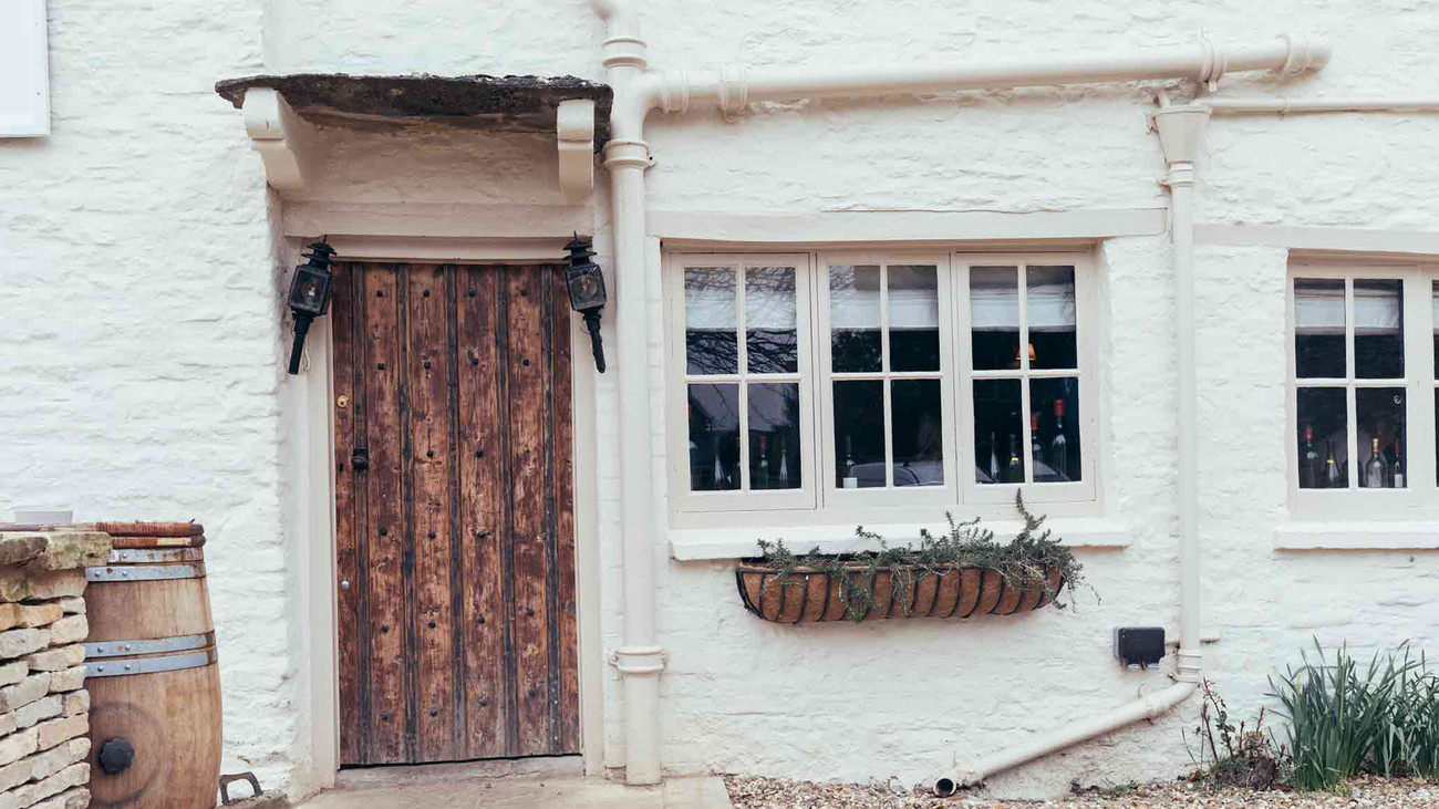 Bell Inn, Langford - Hotels in Gloucestershire | Good Shoot Hotel Guide